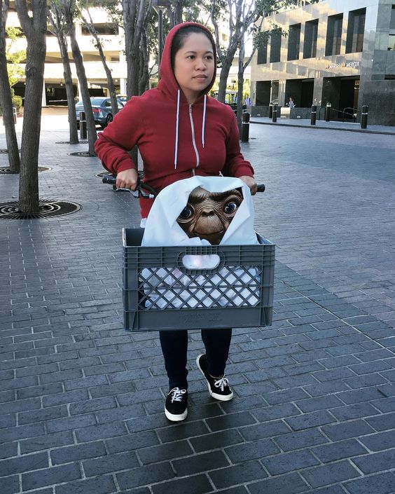 55 Amazing Office Halloween Costume Ideas That Are Office-Appropriate ...