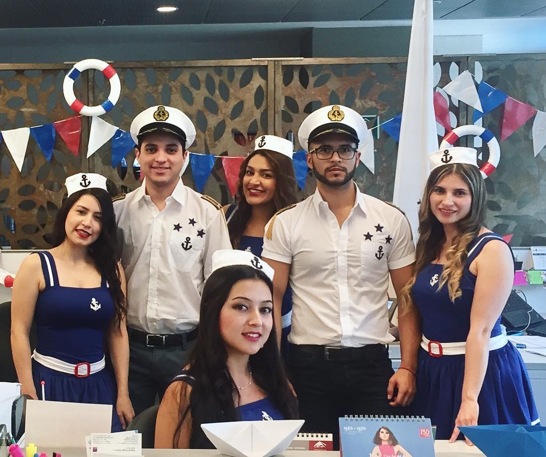 55 Amazing Office Halloween Costume Ideas That Are Office-Appropriate ...